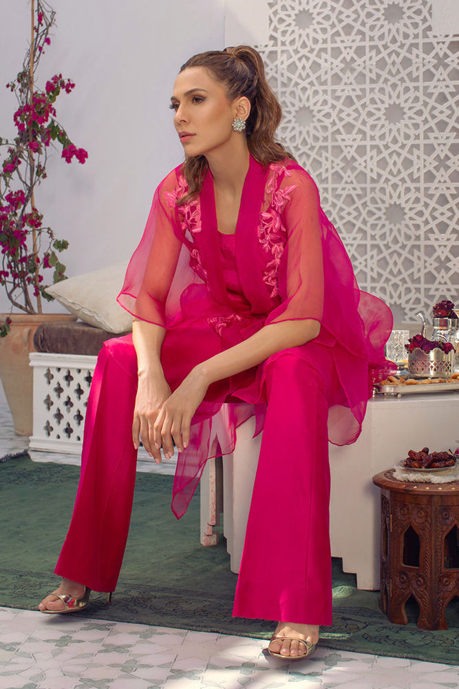 Ansab Jahangir Studio - Viva Magenta Set